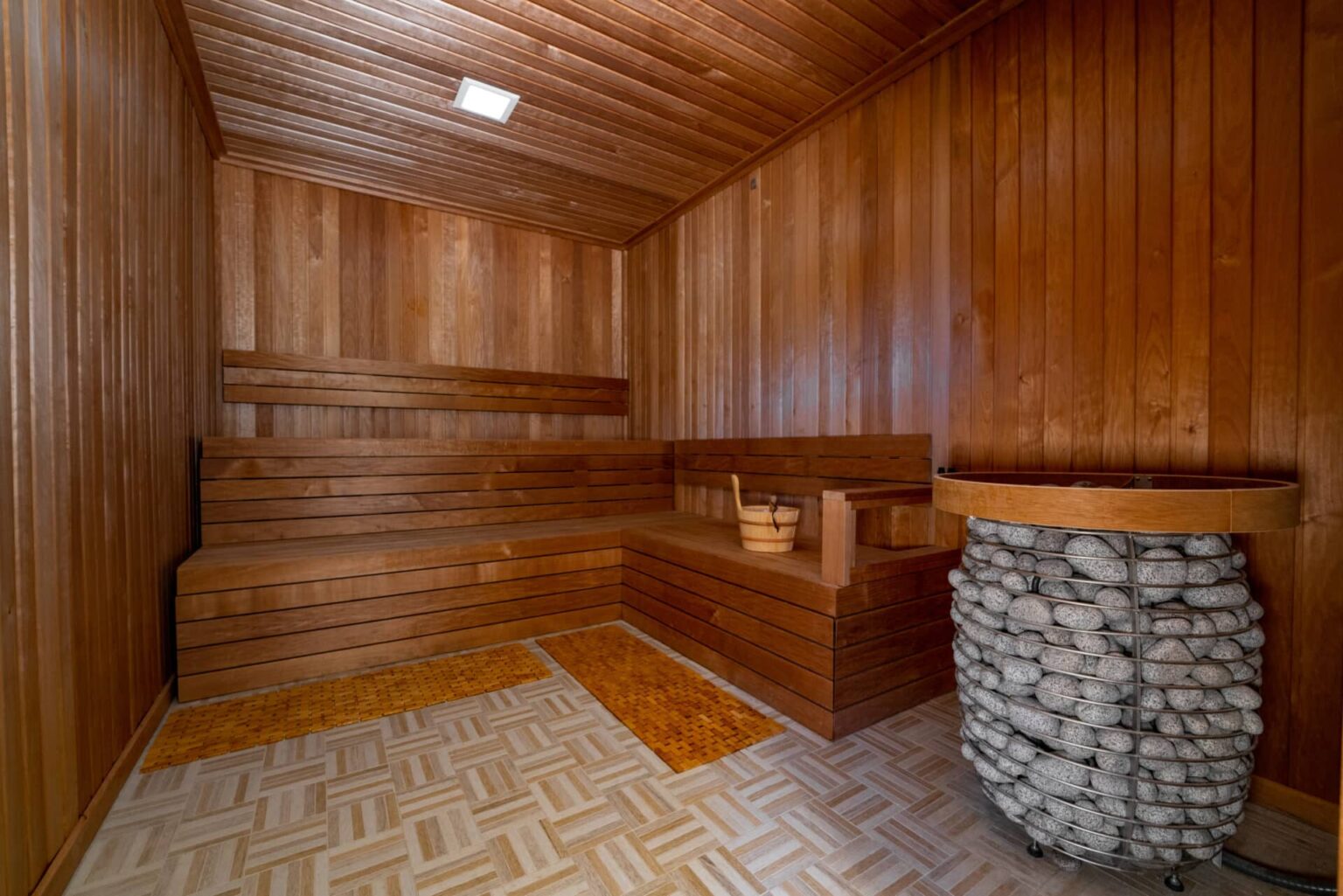 The Science of Saunas: Unlocking the Health Benefits of Heat Therapy ...